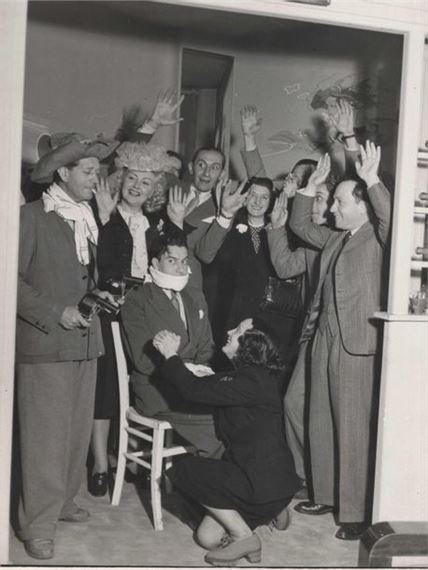 Roger M. Parry | Scène humoristique vraisemblablement d’une troupe de ...