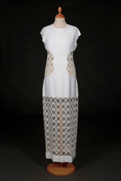 Pierre Cardin | Evening dress in white polyester twill | MutualArt