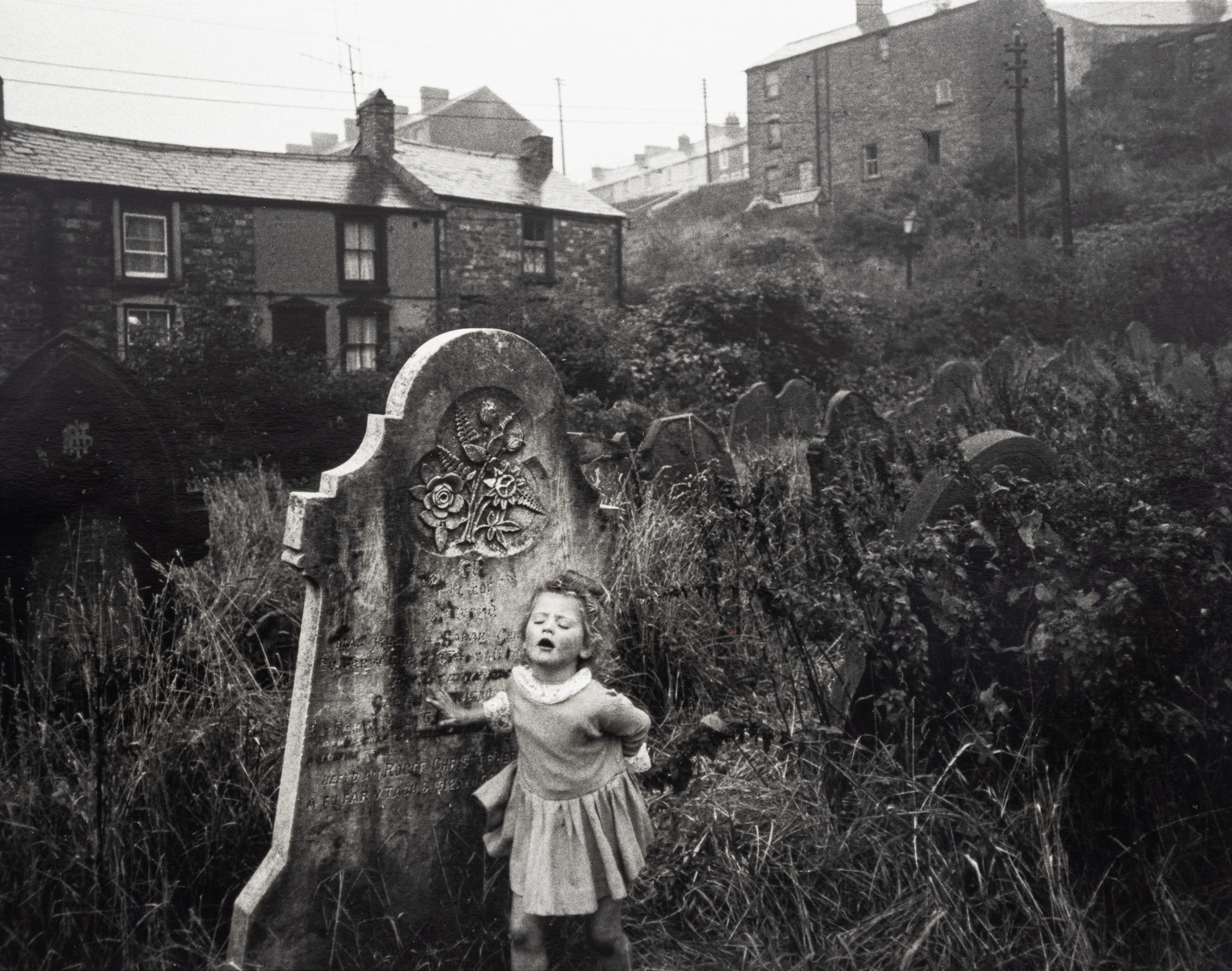 Bruce Davidson | Bruce Davidson(born 1933) Wales (1965) | MutualArt