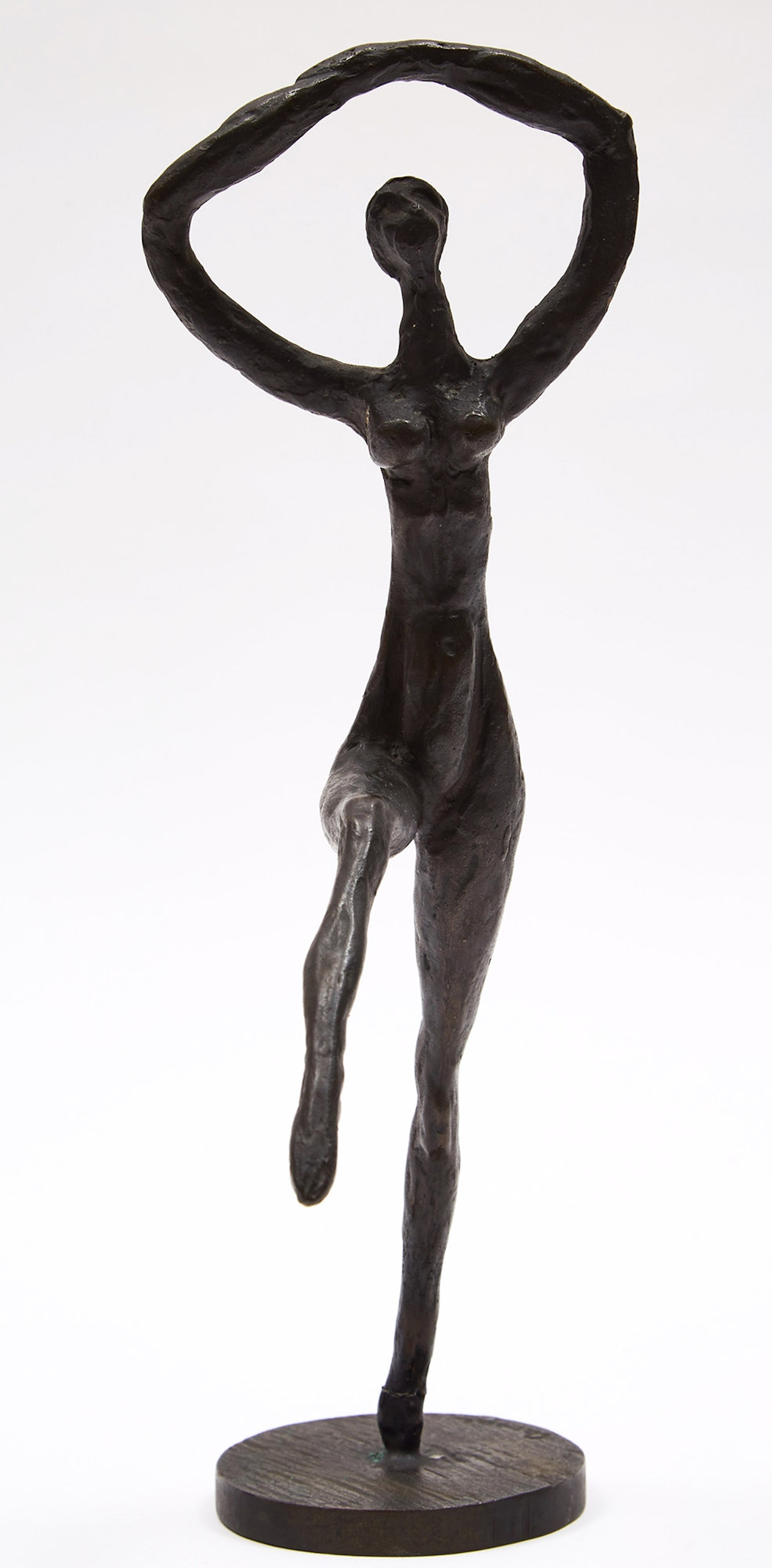 Doris Caesar | KNEELING FIGURE | MutualArt