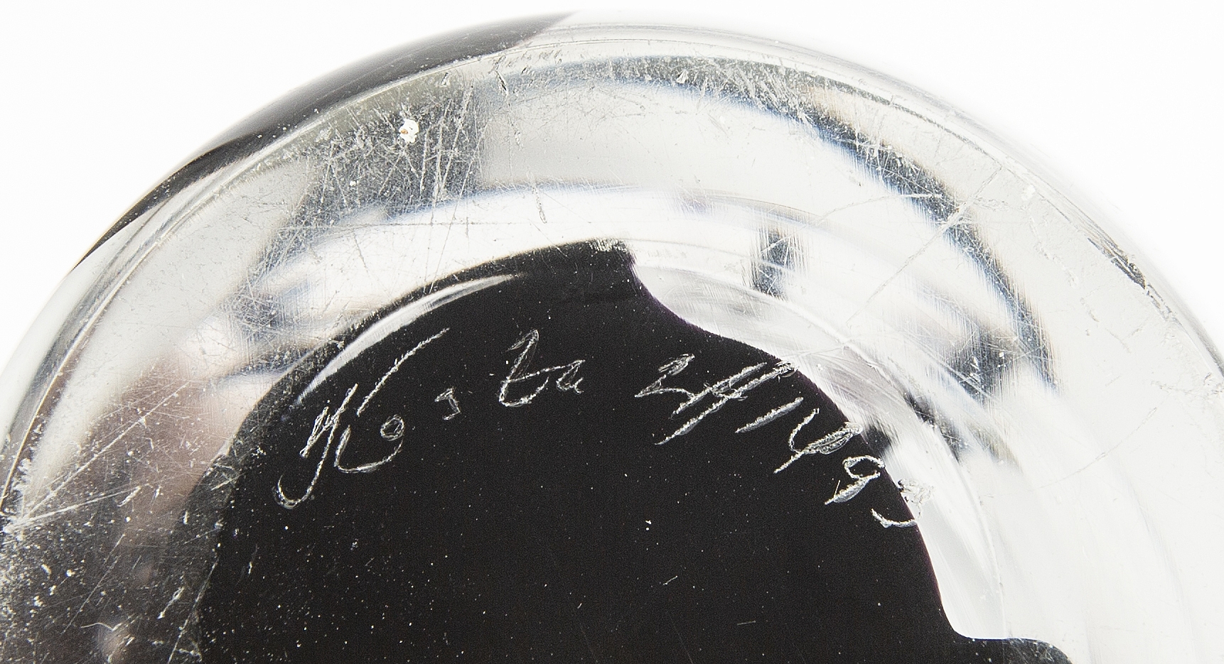 Vicke Lindstrand | Vicke Lindstrand, a signed glass vase | MutualArt