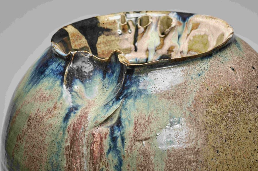 Claude Champy | Claude Champy Vase ovoïde (1984) | MutualArt