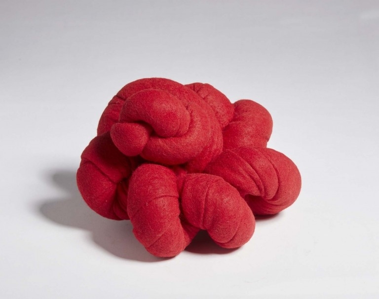 Jorge Eduardo Eielson | Nodo rosso (1989) | MutualArt