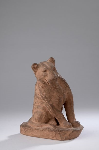 Roger Godchaux | 5 cm Related literature : Jean Dunand | MutualArt