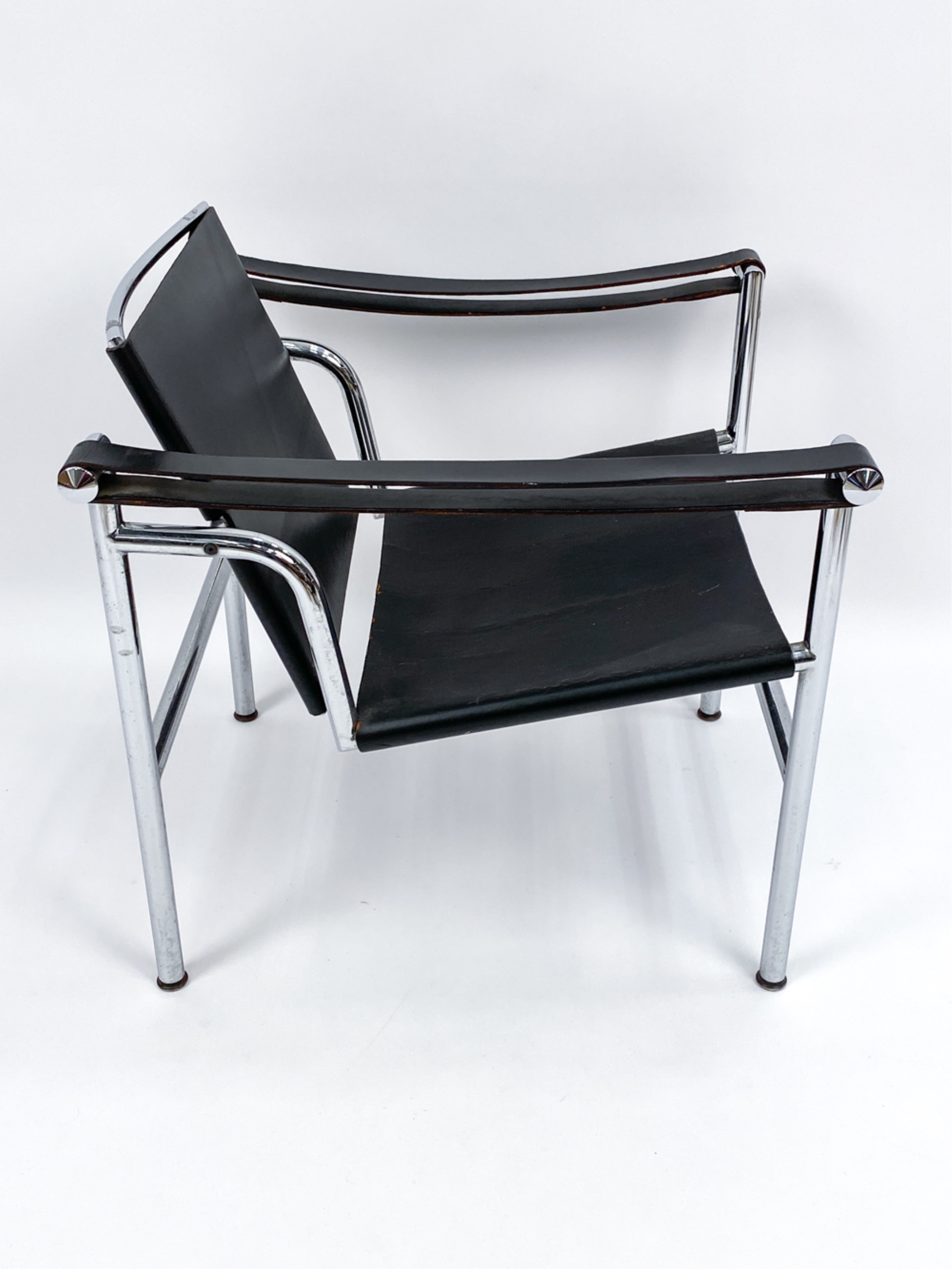 Le Corbusier | LE CORBUSIER BASCULANT SLING LEATHER CHAIR (1970 ...