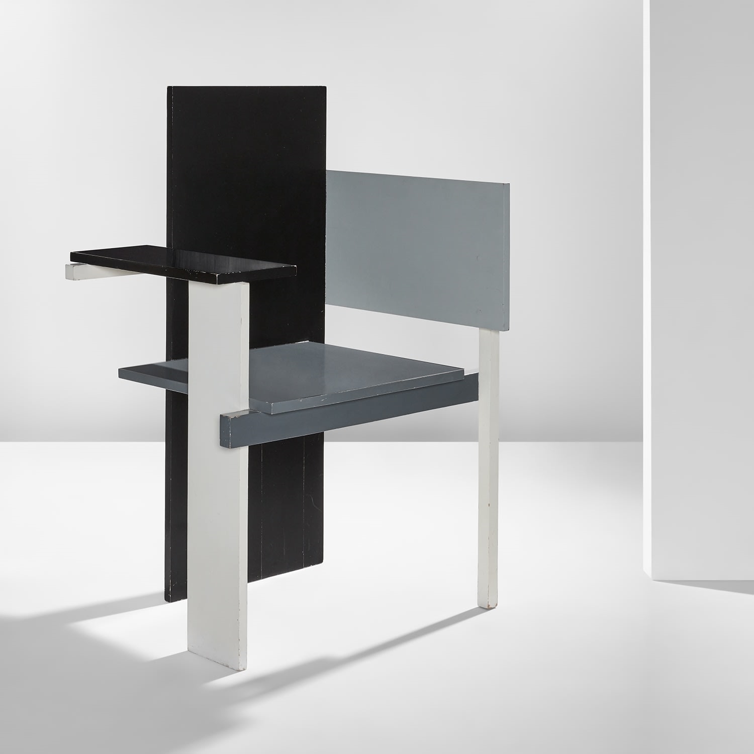 Gerrit Rietveld | Berlin chair (Circa 1957) | MutualArt