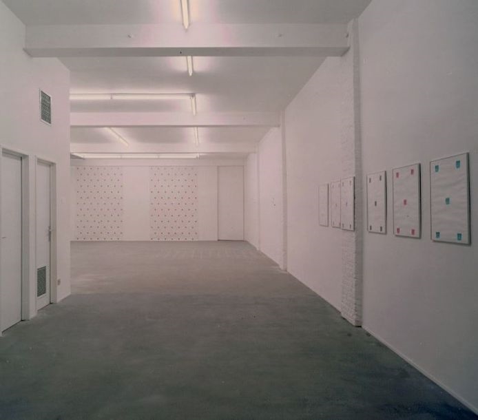 Niele Toroni | Untitled (1986) | MutualArt