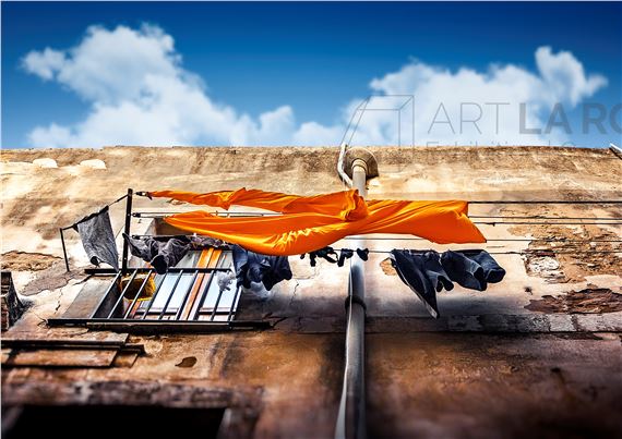 Angelo Lipari | Hanging clothes (2019) | MutualArt