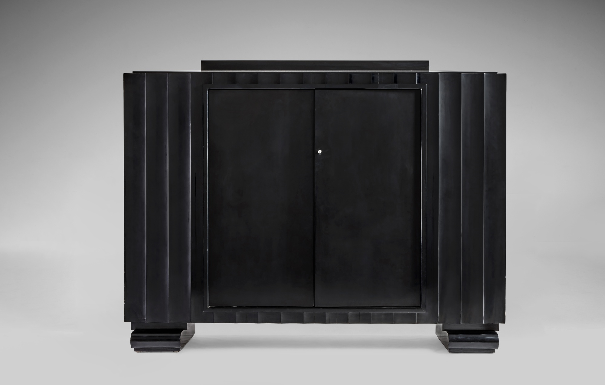 Émile-Jacques Ruhlmann | An Important Cabinet | MutualArt