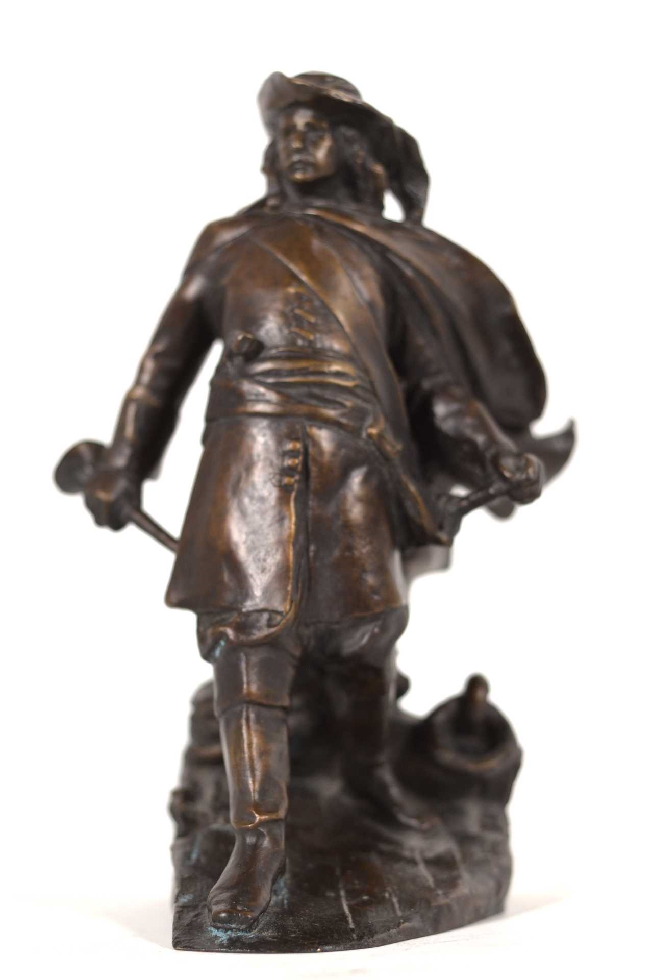 Louis Philippe Hébert | Pélican d'Iberville Sculpture en bronze, signée ...