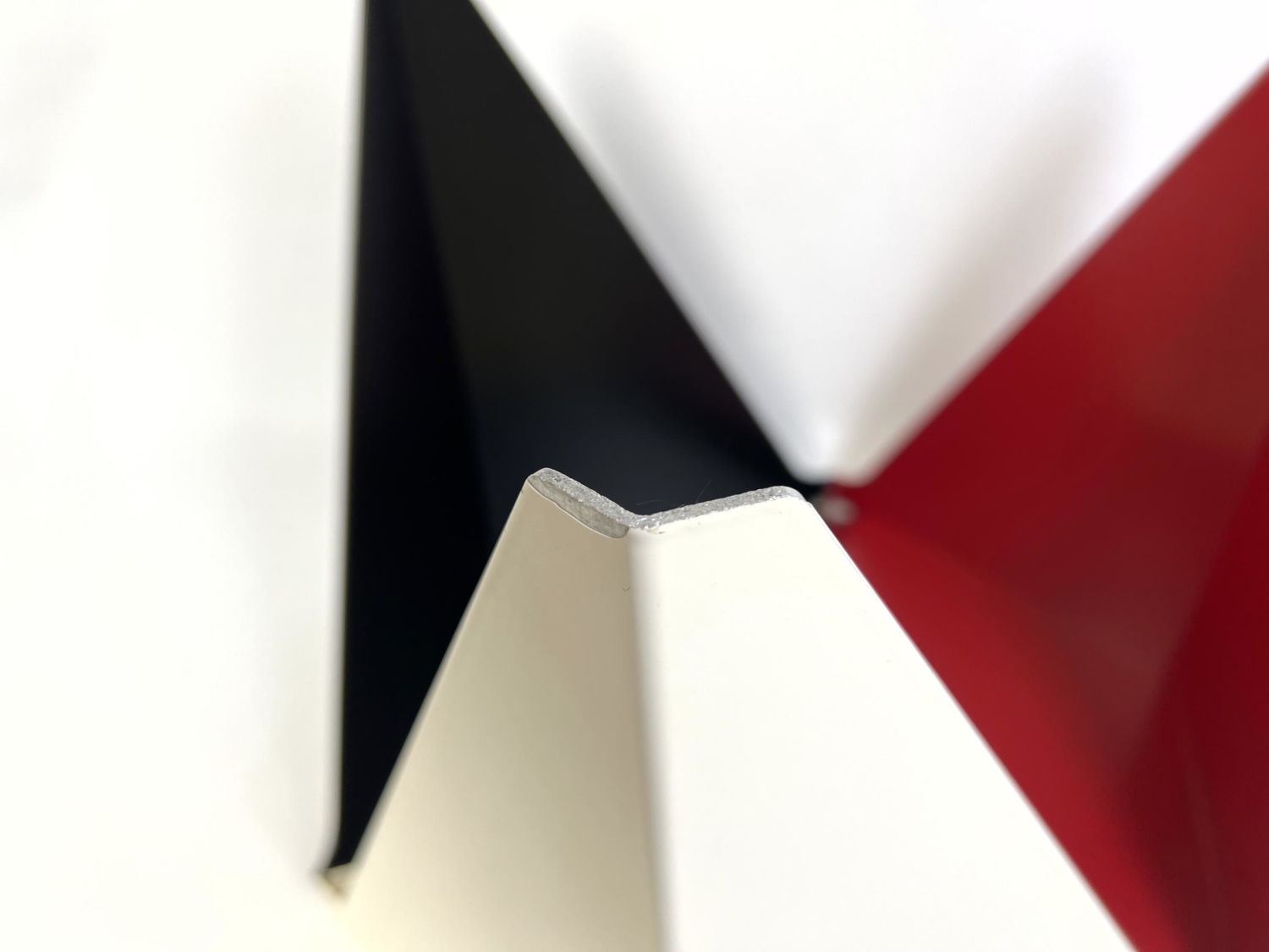 Isamu Noguchi | Isamu Noguchi Vitra Edition Tri Color Prismatic ...
