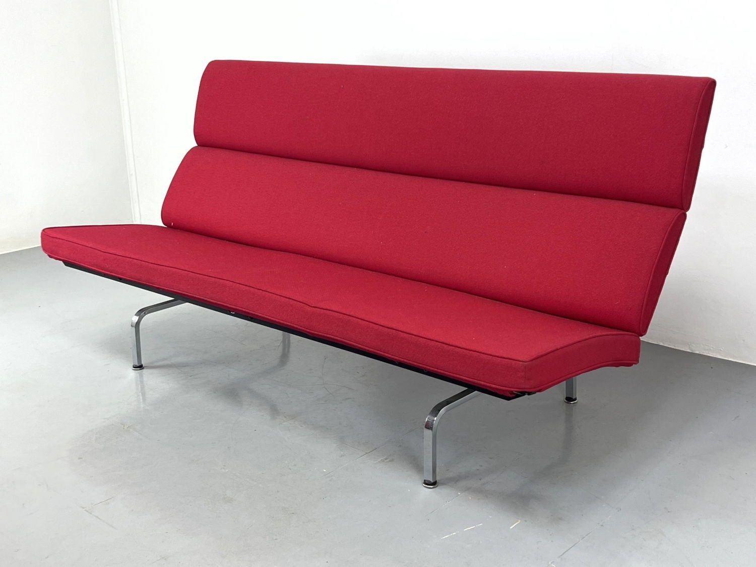 Charles & Ray Eames | Herman Miller EAMES Compact Sofa in Girard ...