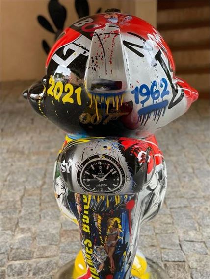 Jayet | SEAN CONNERY VERSUS DANIEL CRAIG | MutualArt