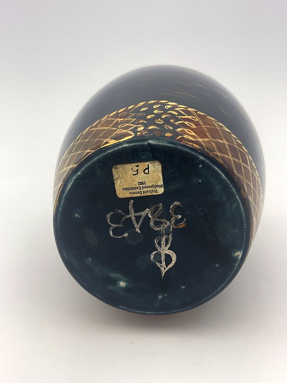 Alfred Hoare‏ Powell | A lustre vase (Circa 1920) | MutualArt