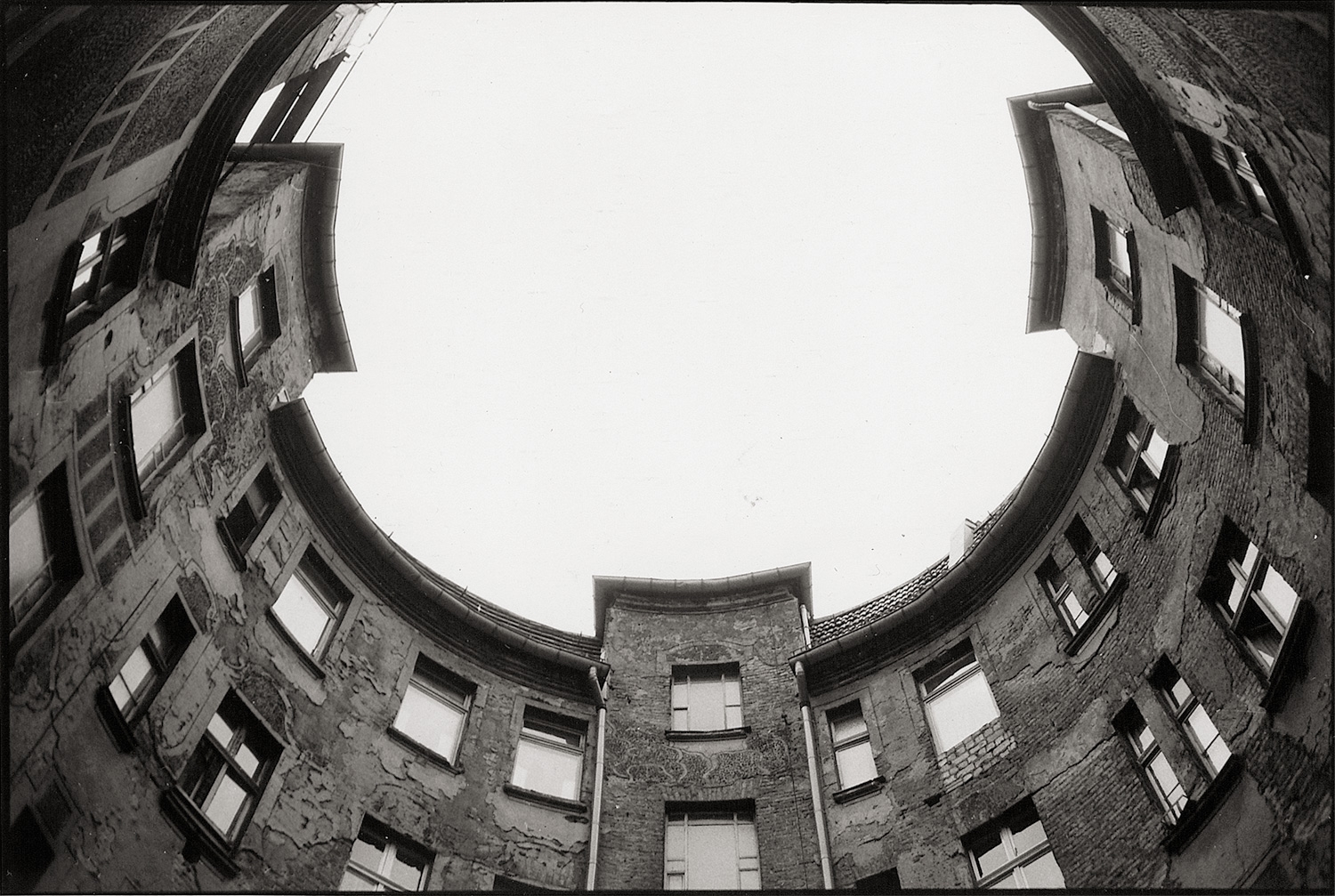Robert Paris | Back courtyard of an old Berlin apartment building ...