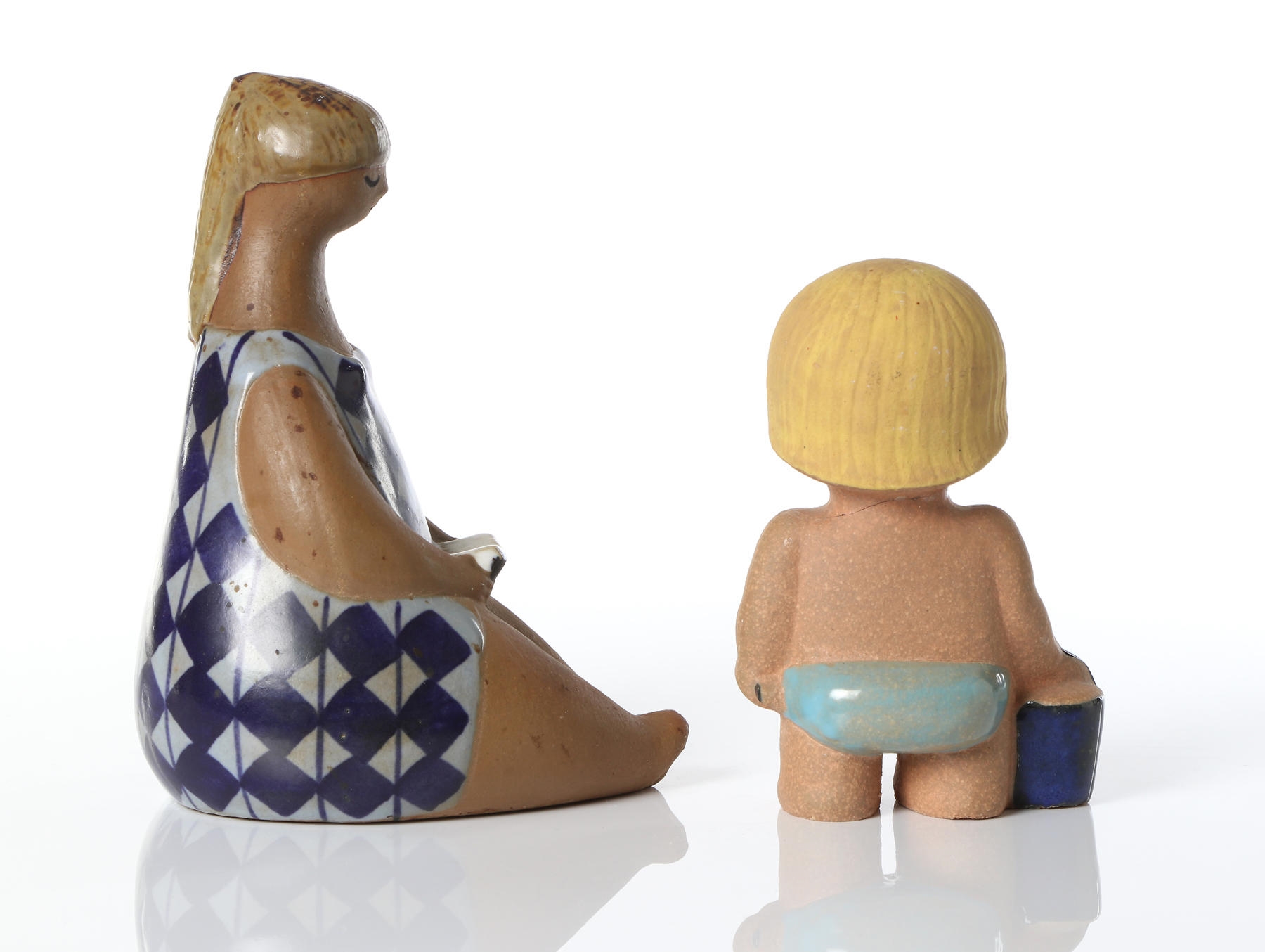 Lisa Larson | Gustavsberg, Amalia och pojke med spann och spade | MutualArt