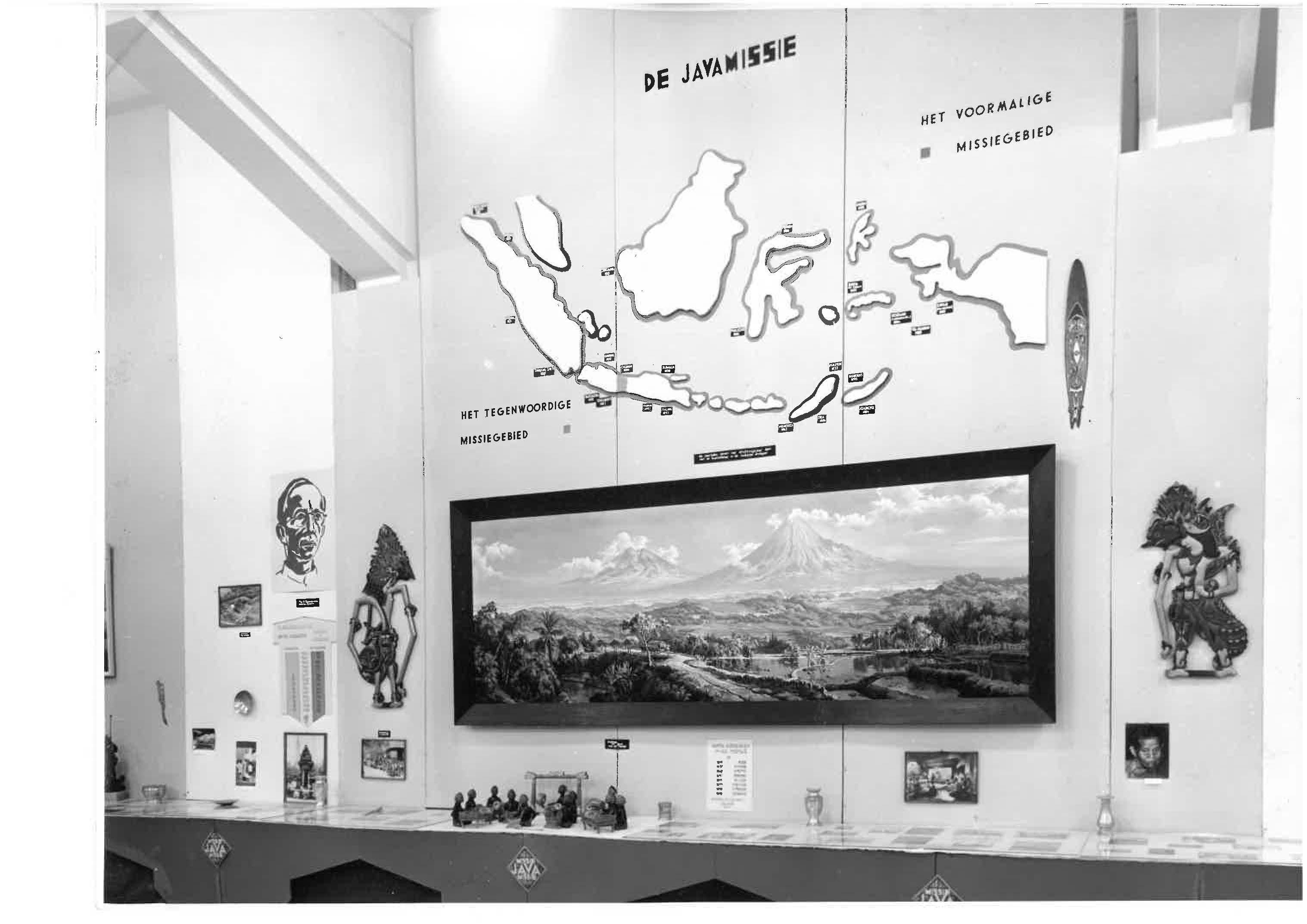 Basoeki Abdullah | A crouching Javanese boy | MutualArt