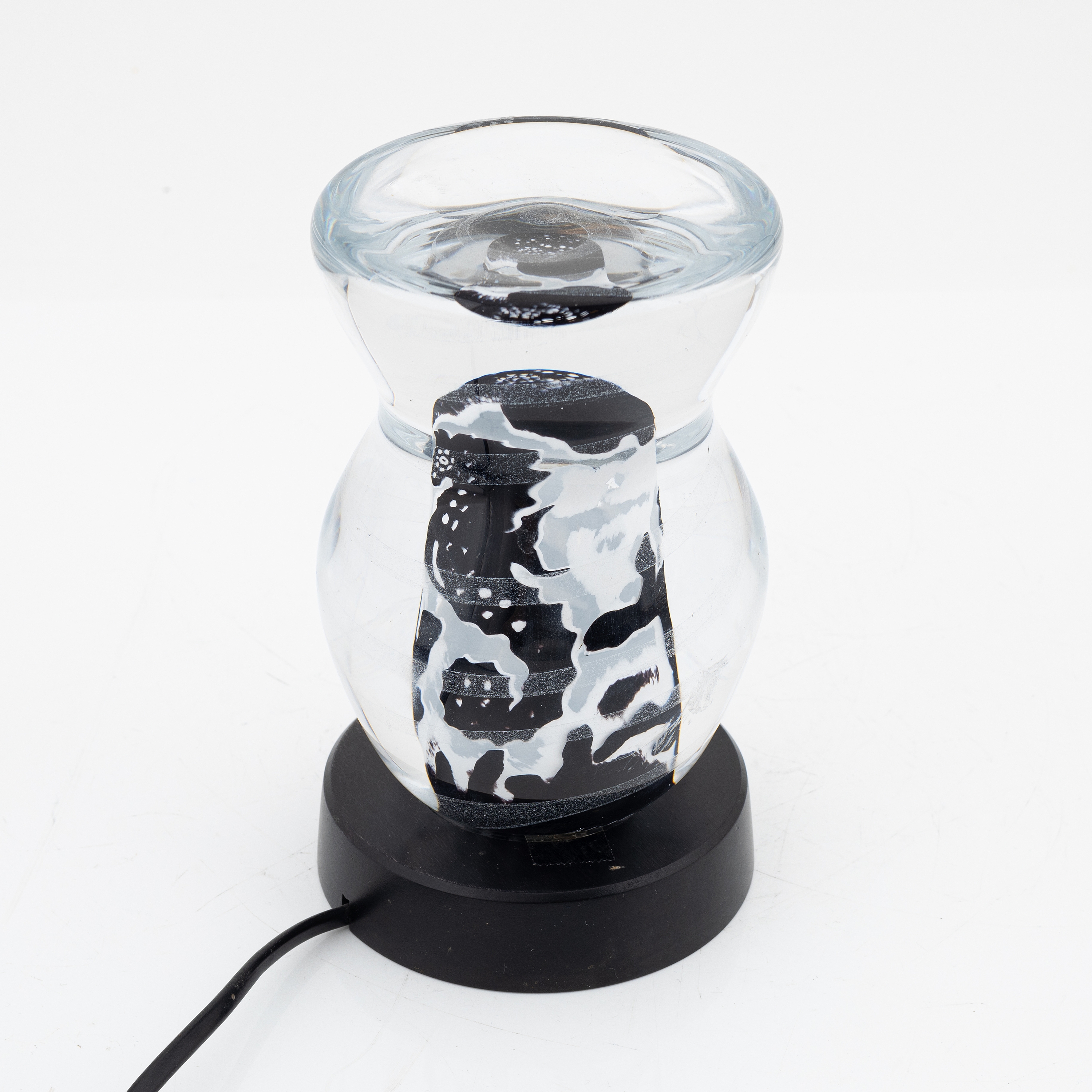 Astrid Gate | A seahorse and seaweed. (2005) | MutualArt