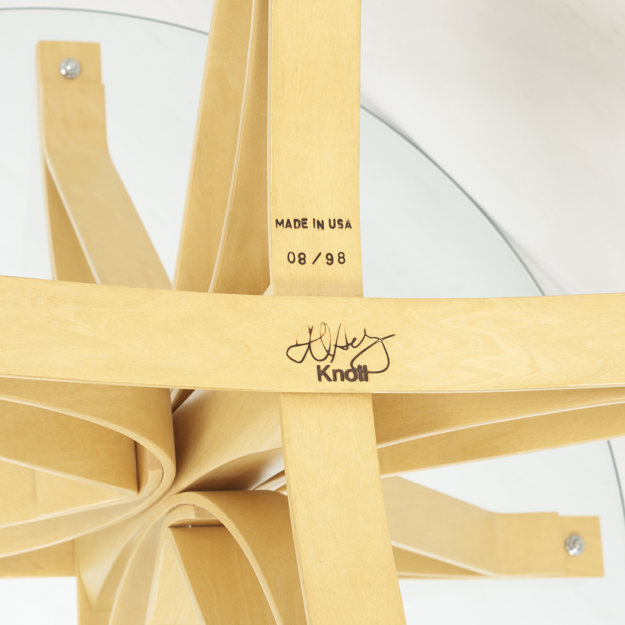 Frank Gehry | Face Off table (1990 - 1998) | MutualArt