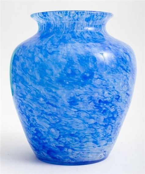 Frederick Carder | Carder Steuben Blue Cluthra Glass Vase | MutualArt