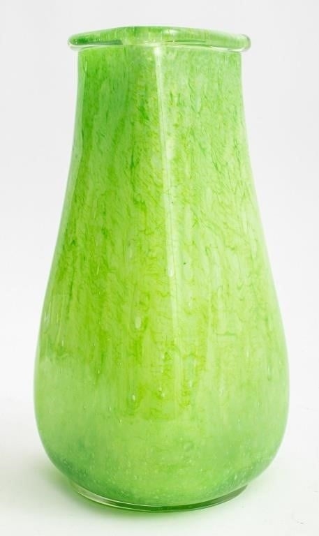 Frederick Carder | Carder Steuben Green Cluthra Glass Vase | MutualArt