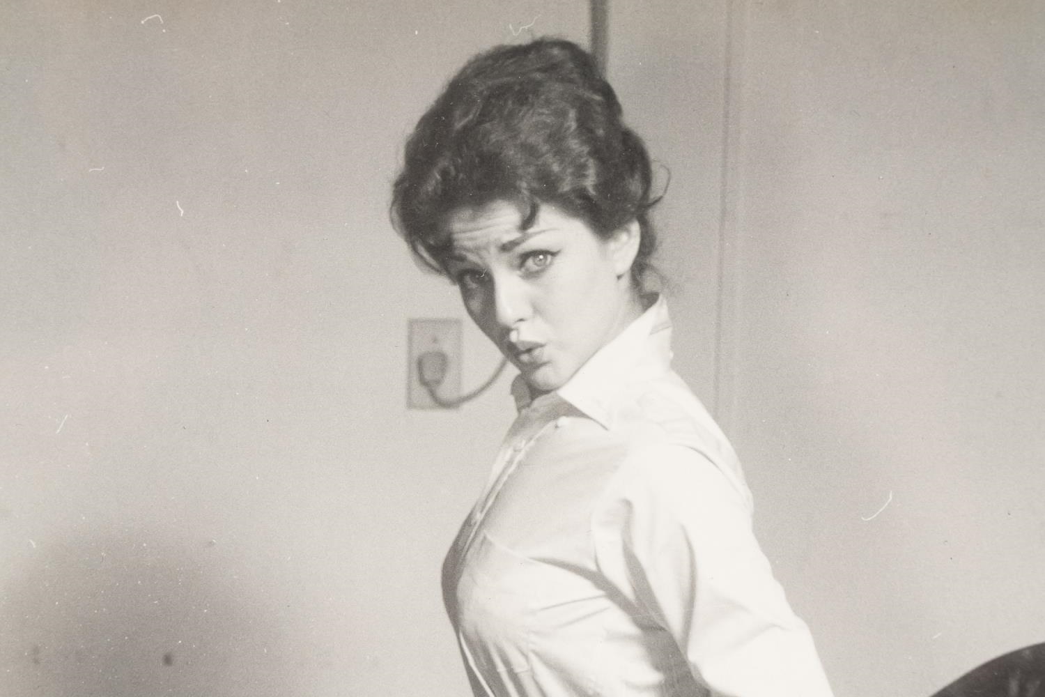 Gil Elvgren | Gil Elvgren, Stemographer Rusty Allen Photograph (1954 ...