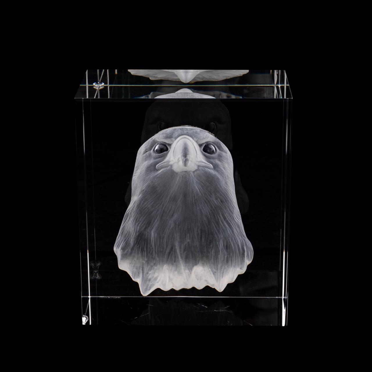 Steuben Glass | STEUBEN CRYSTAL MAJESTIC EAGLE HEAD SCULPTURE | MutualArt
