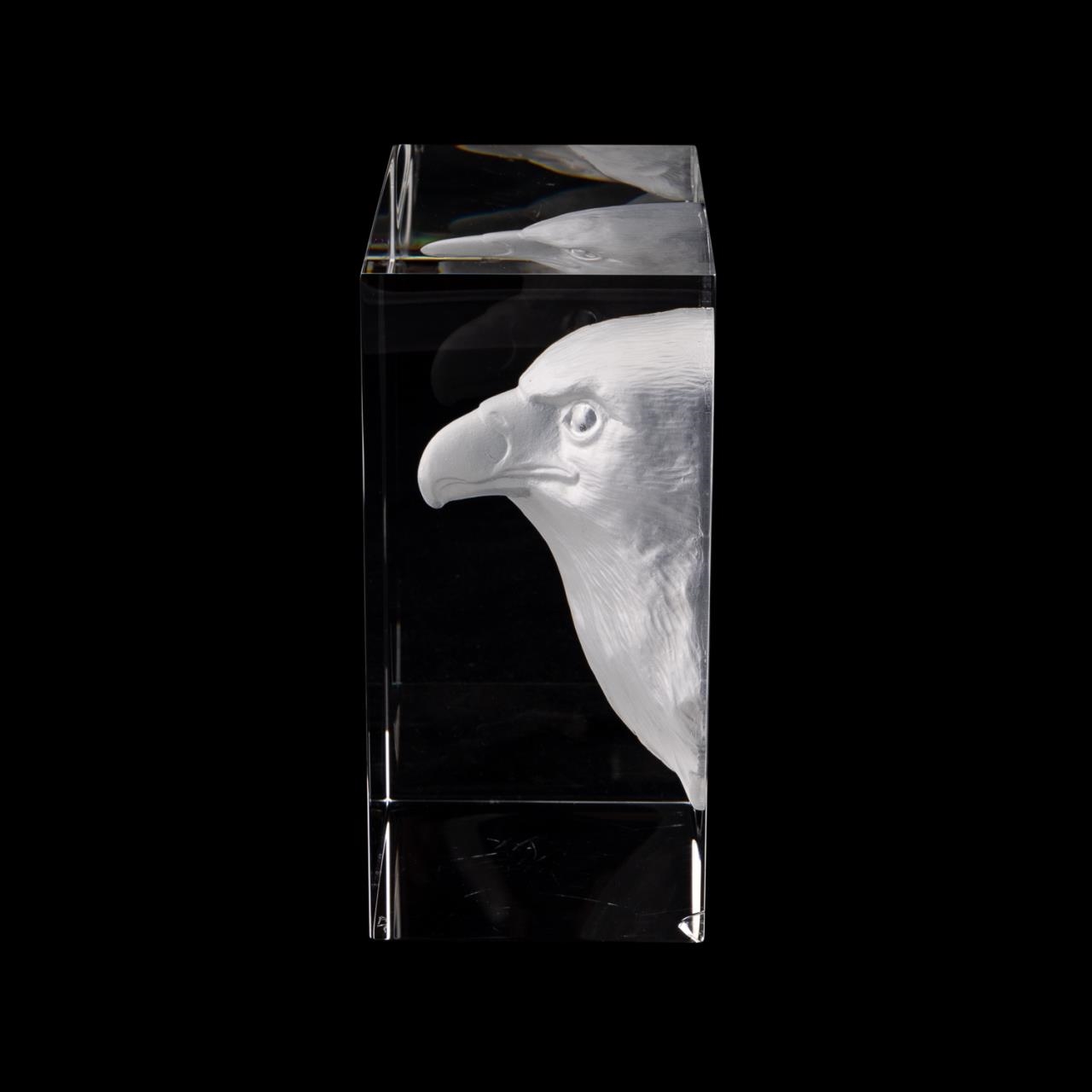 Steuben Glass | STEUBEN CRYSTAL MAJESTIC EAGLE HEAD SCULPTURE | MutualArt