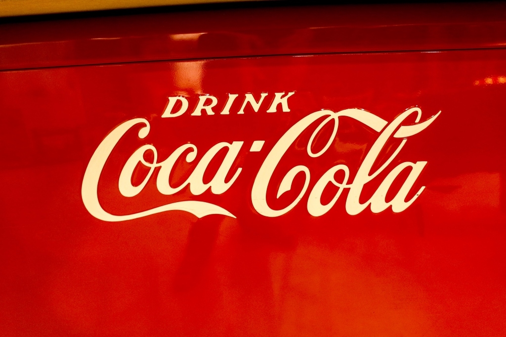 Coca Cola | Large Coca Cola Tiled Bar & Trash Can (1998) | MutualArt