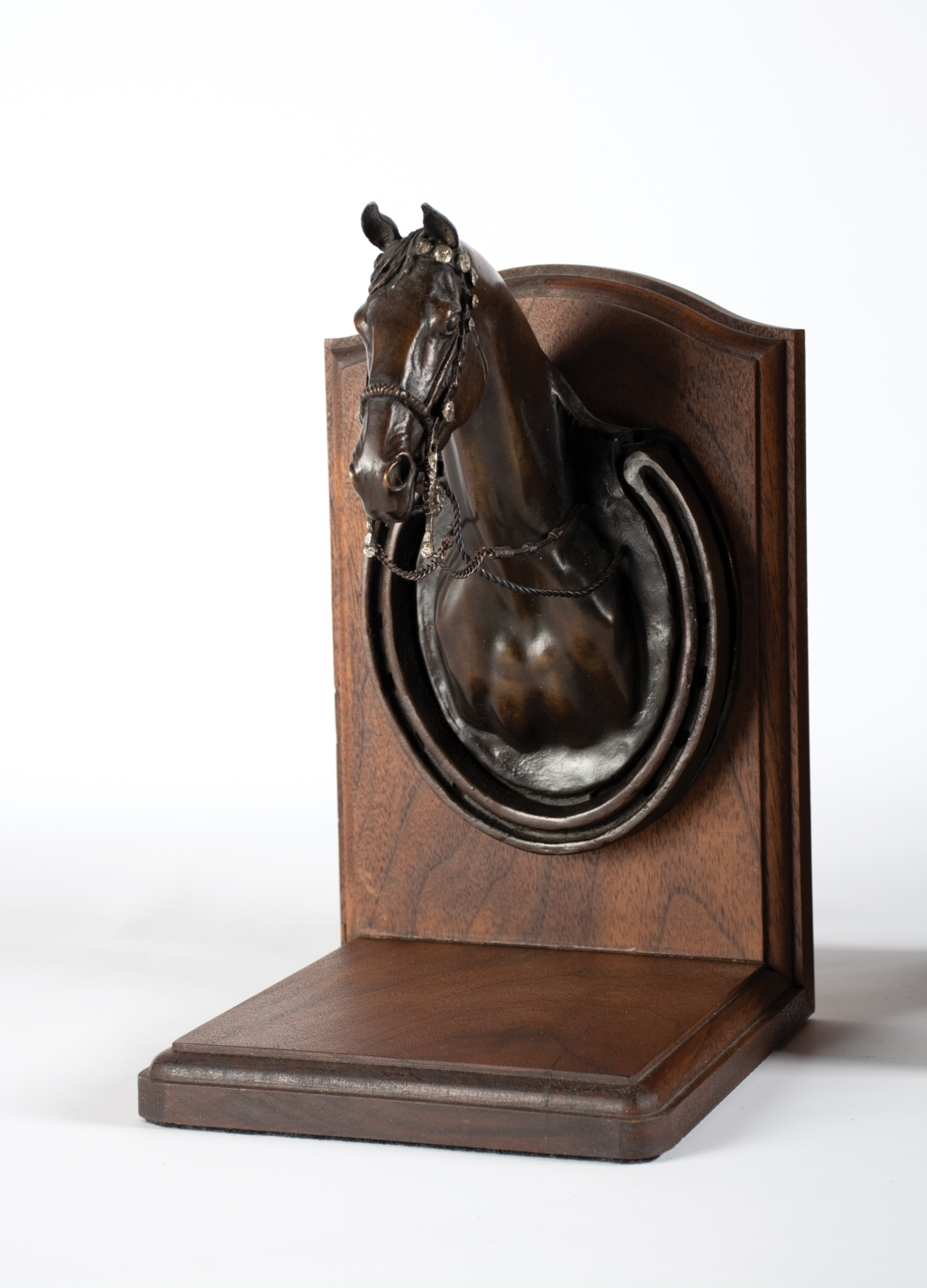 Jim Stuckenberg | A pair of custom bookends | MutualArt