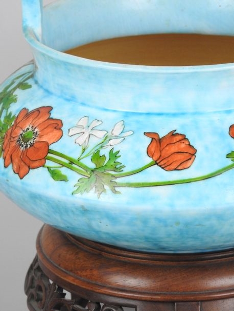 Clément Massier | Cache pot en céramique à décor de coquelicots sur ...