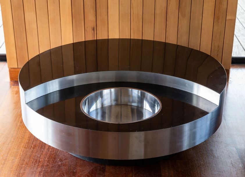 Willy Rizzo | Table basse de forme rond | MutualArt