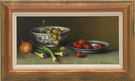 Anton Verhoeven | Stilleven met uien, druiven en aardbeien (2000) | MutualArt