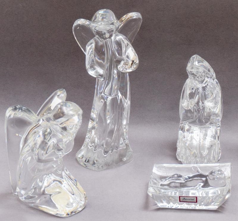 Baccarat | 8 Piece Crystal Nativity Scene | MutualArt