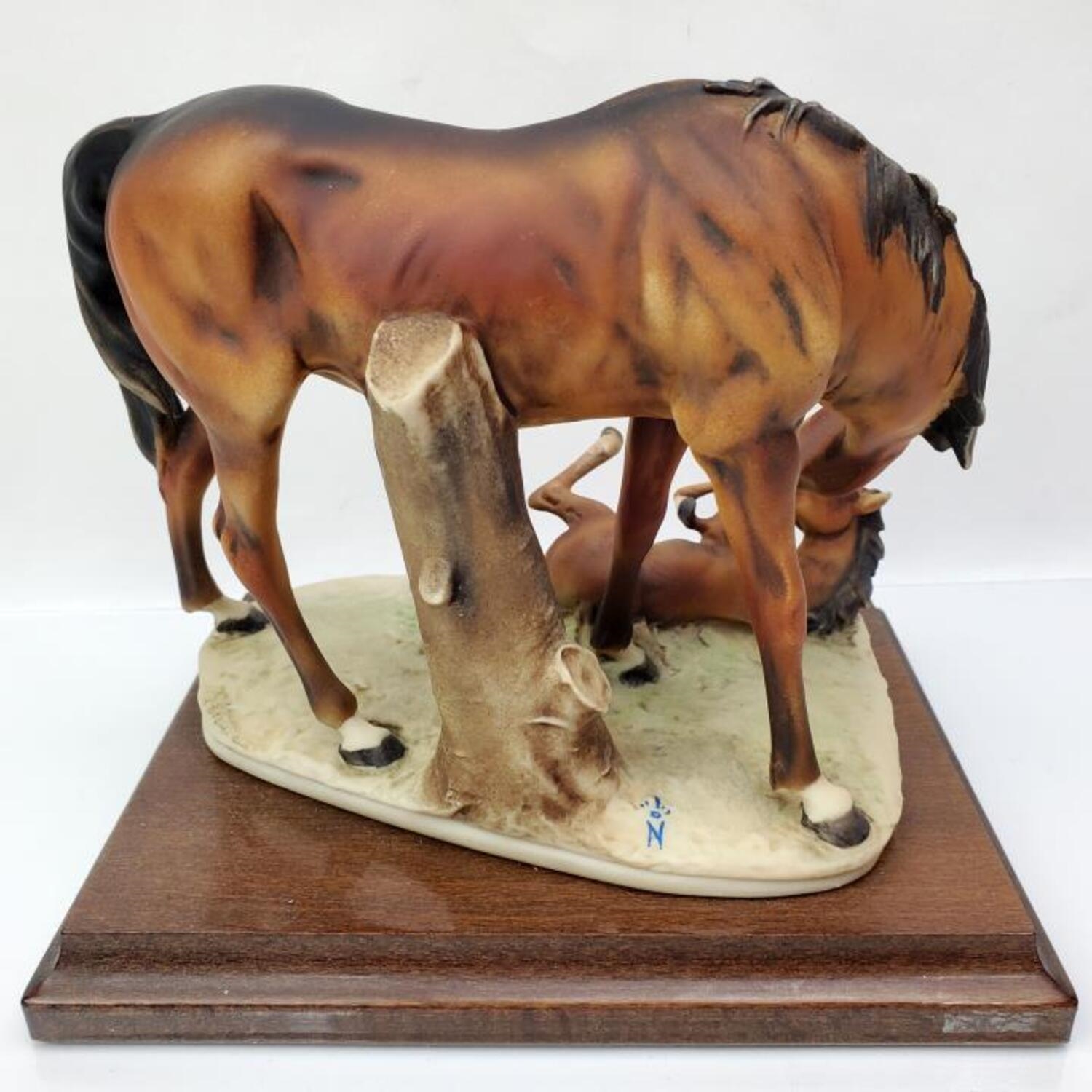 Giuseppe Armani | Giuseppe Armani Porcelain Figure of Horses | MutualArt