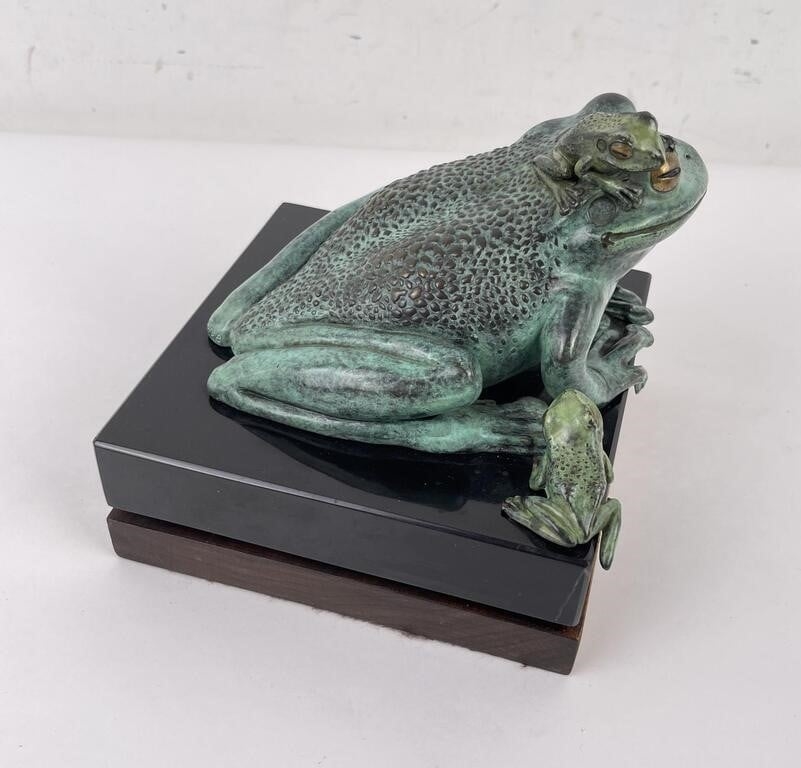Kim Kori | Kim Kori Frogs Bronze (21st Century) | MutualArt