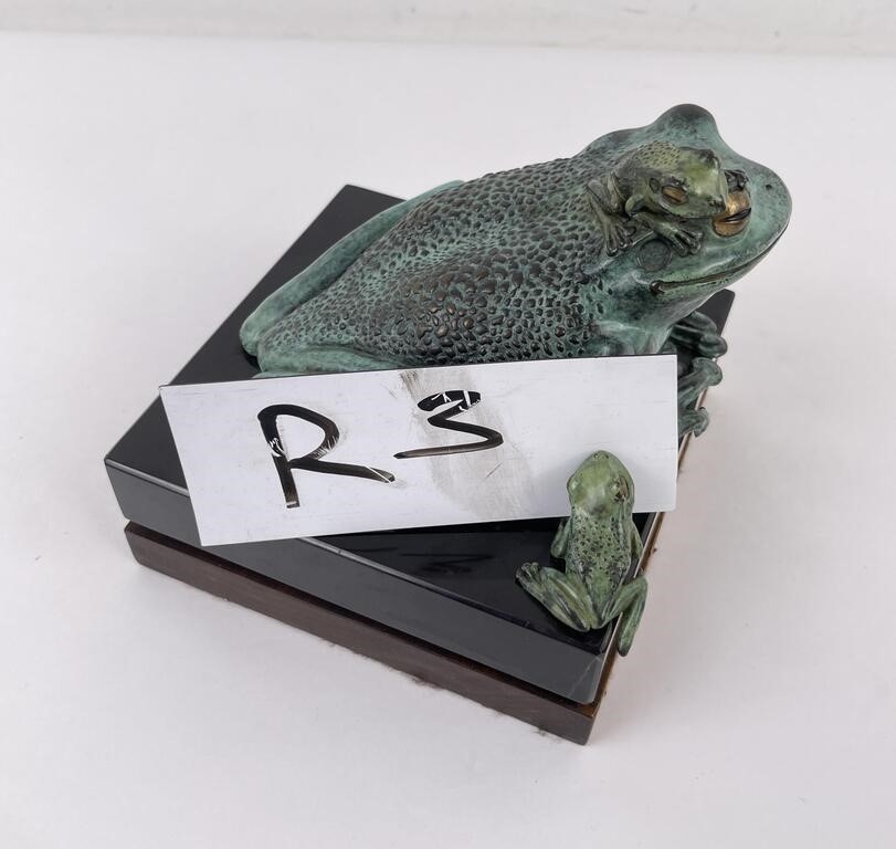 Kim Kori | Kim Kori Frogs Bronze (21st Century) | MutualArt