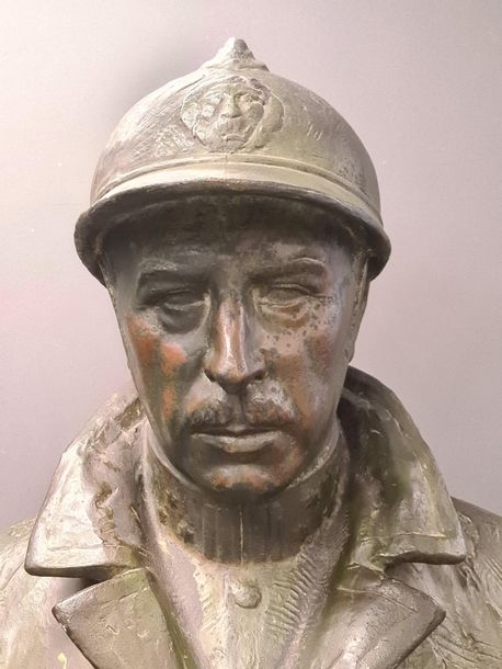 Victor Joseph Ghislain Demanet | Bust in bronze with green patina ...