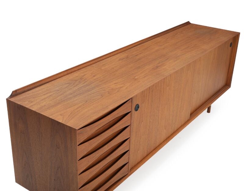 Arne Vodder | Walnut sideboard with six drawers and two sliding doors ...