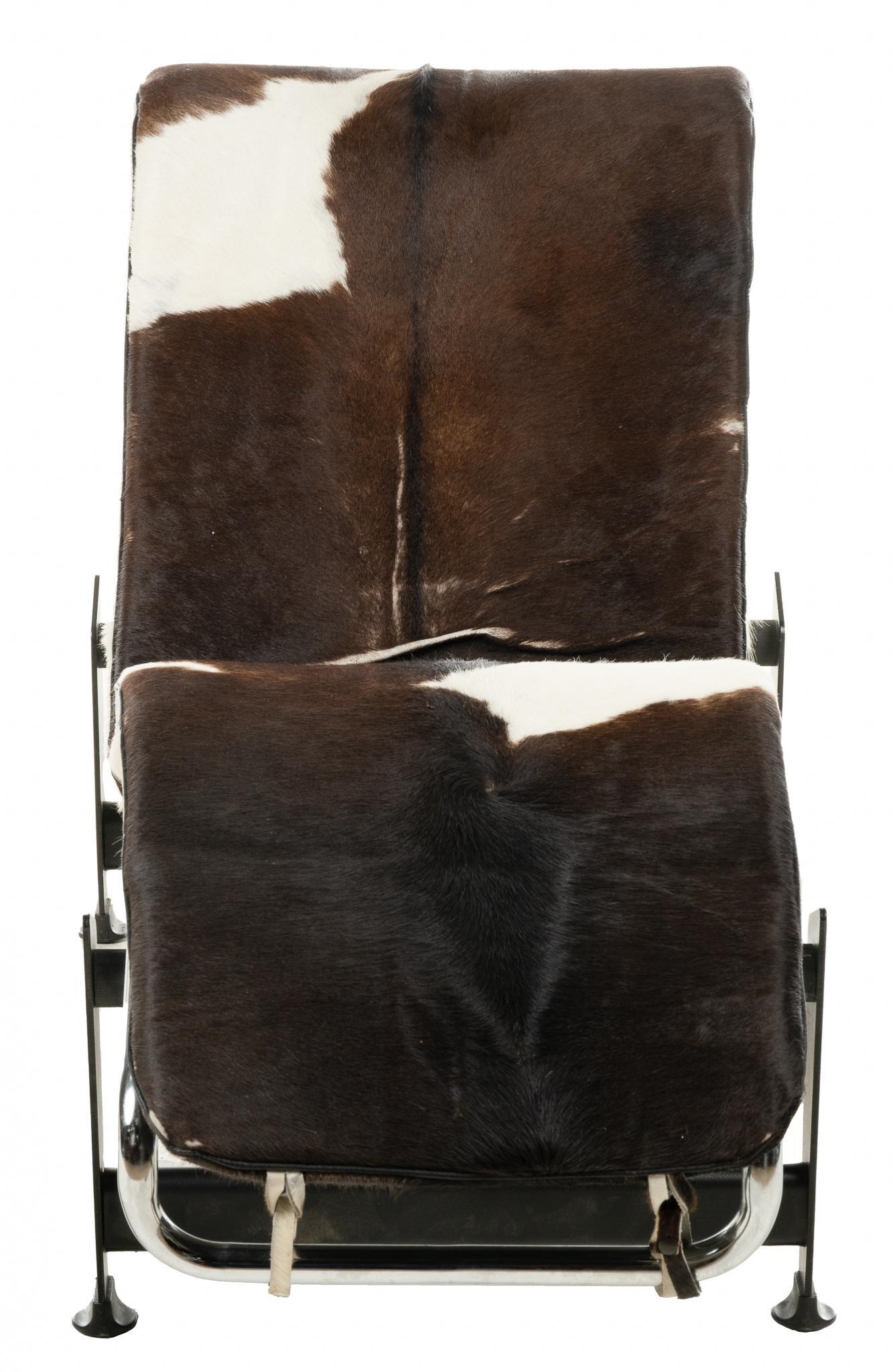 Le Corbusier | Mid-Century Cow Hide Lounge Chair | MutualArt