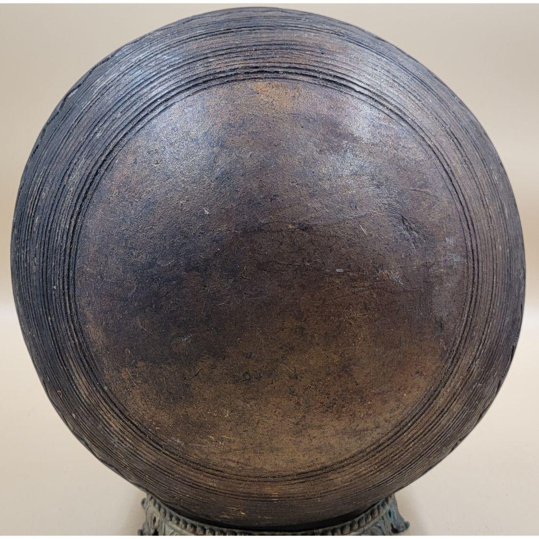 Unknown | Nupe People Nigerian Pottery Vessel | MutualArt