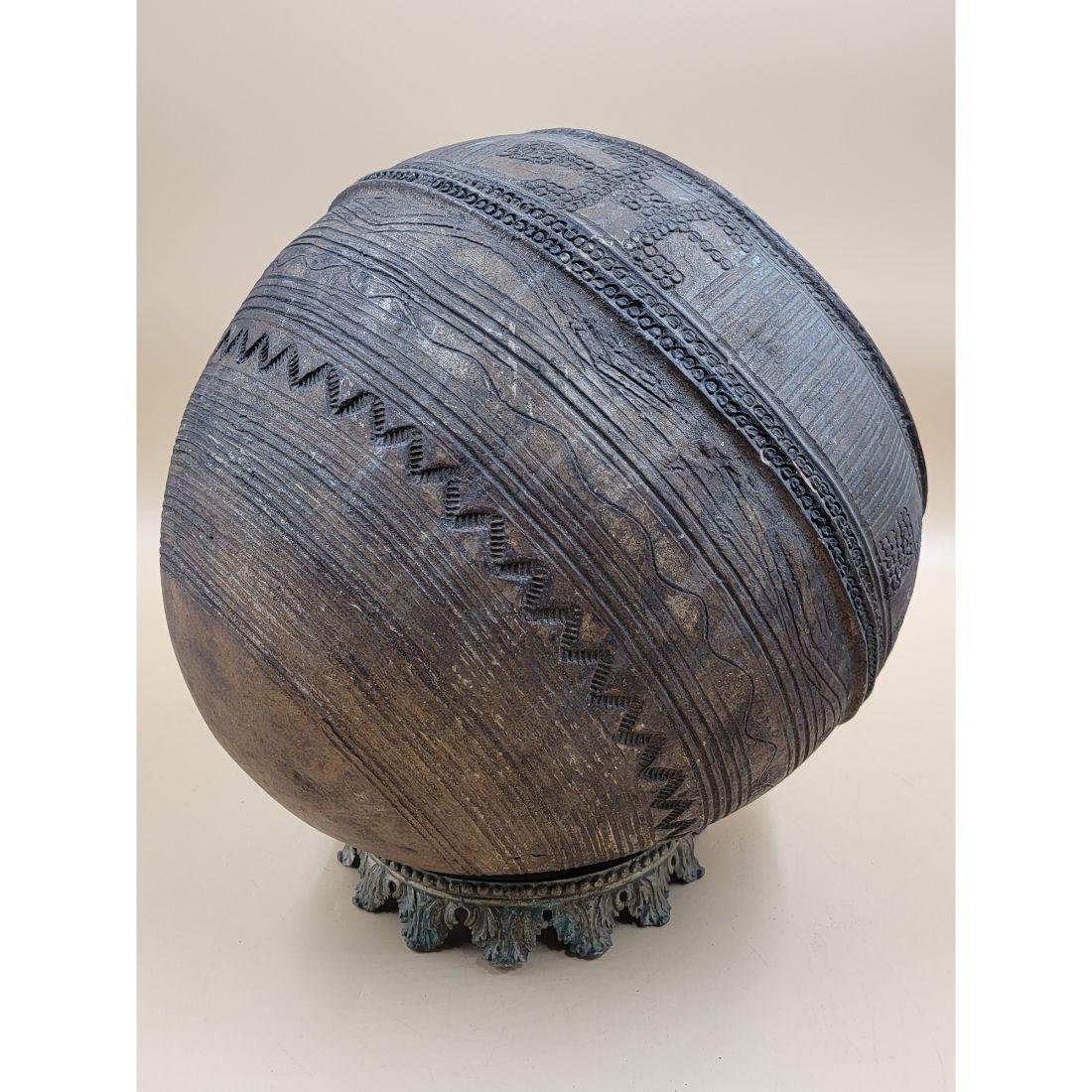 Unknown | Nupe People Nigerian Pottery Vessel | MutualArt