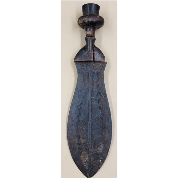 Unknown | Ikul Knife Kuba Congo 19th Century | MutualArt