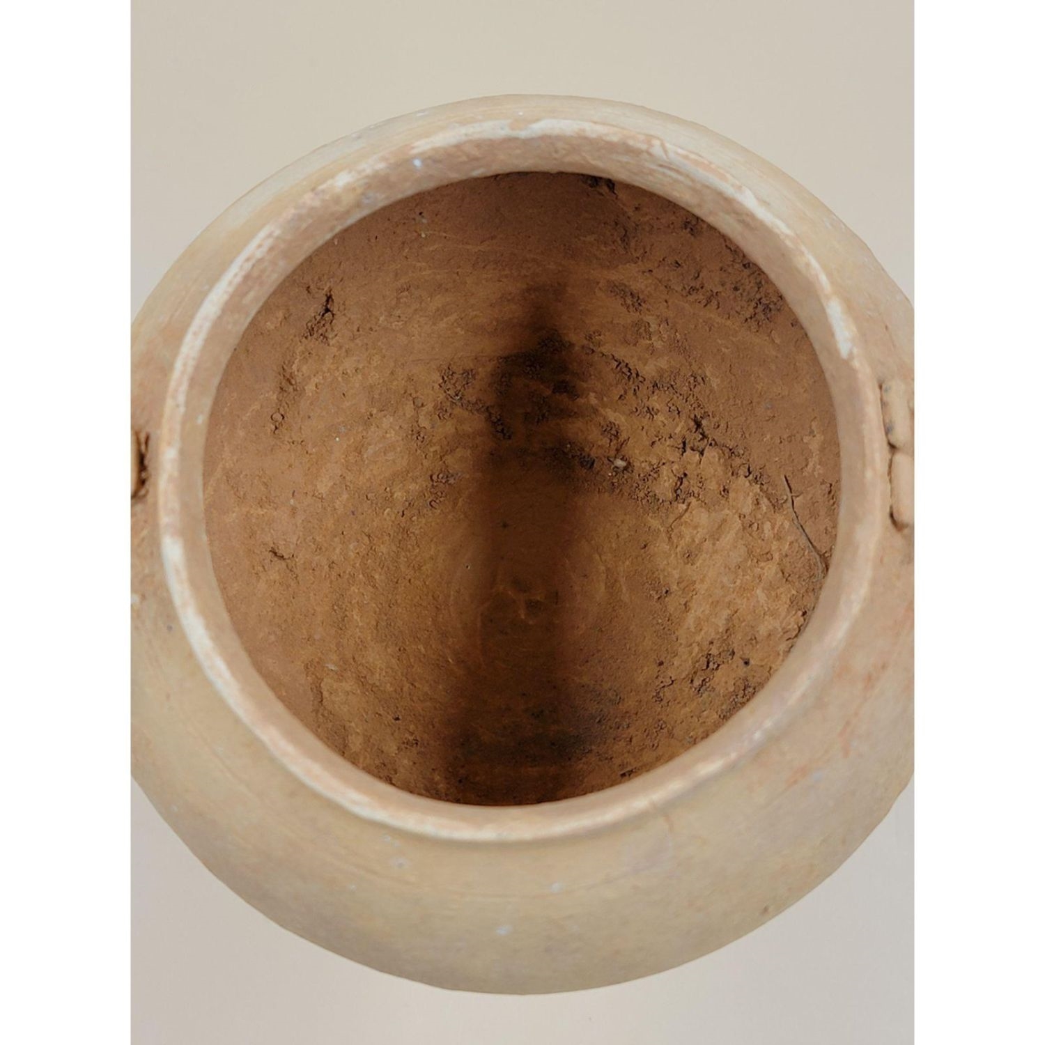 Unknown | Ancient Chinese Neolithic Pottery Pot | MutualArt