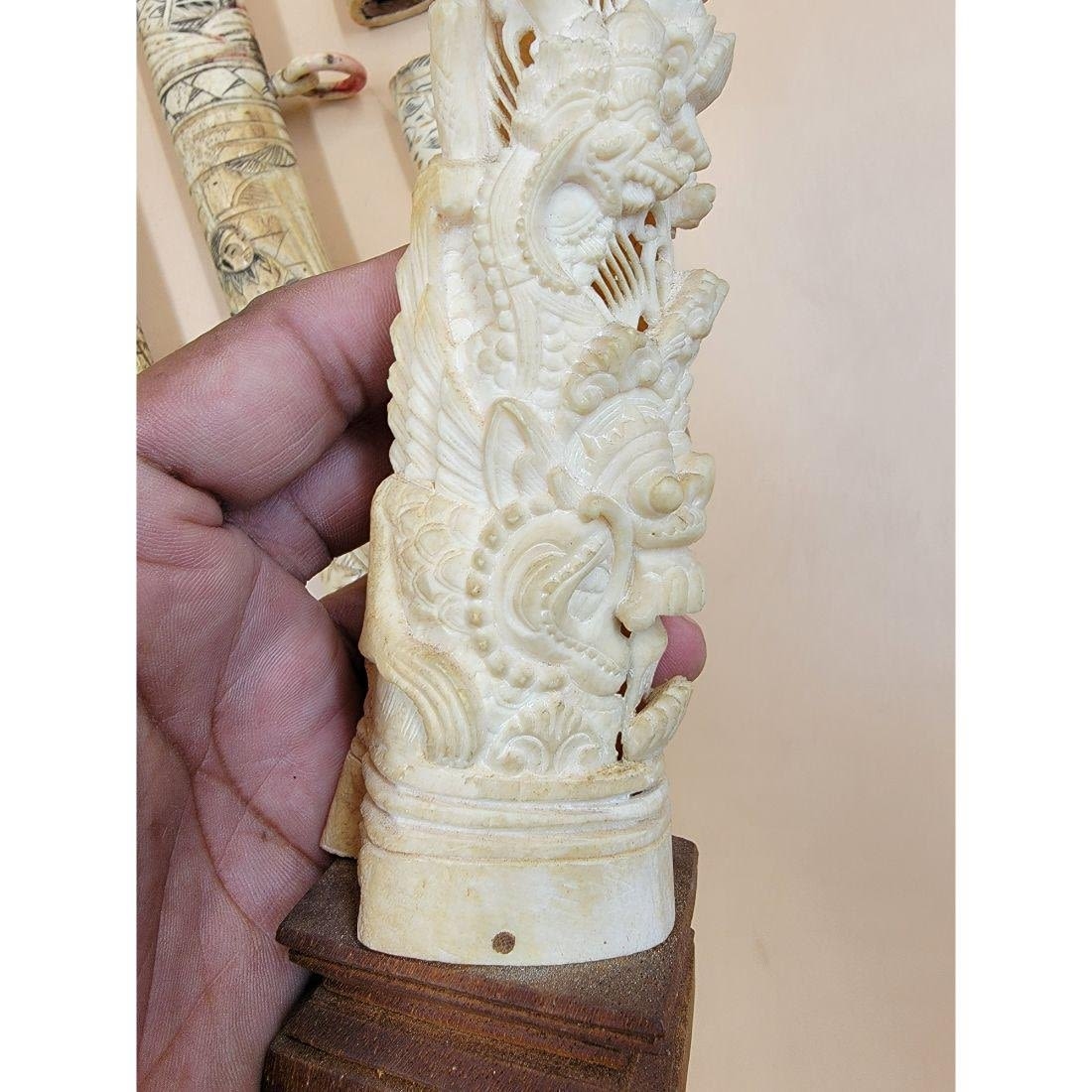 Lifetime | 4 Vintage Japanese Swords in Bone Scabbards & Sculpture ...