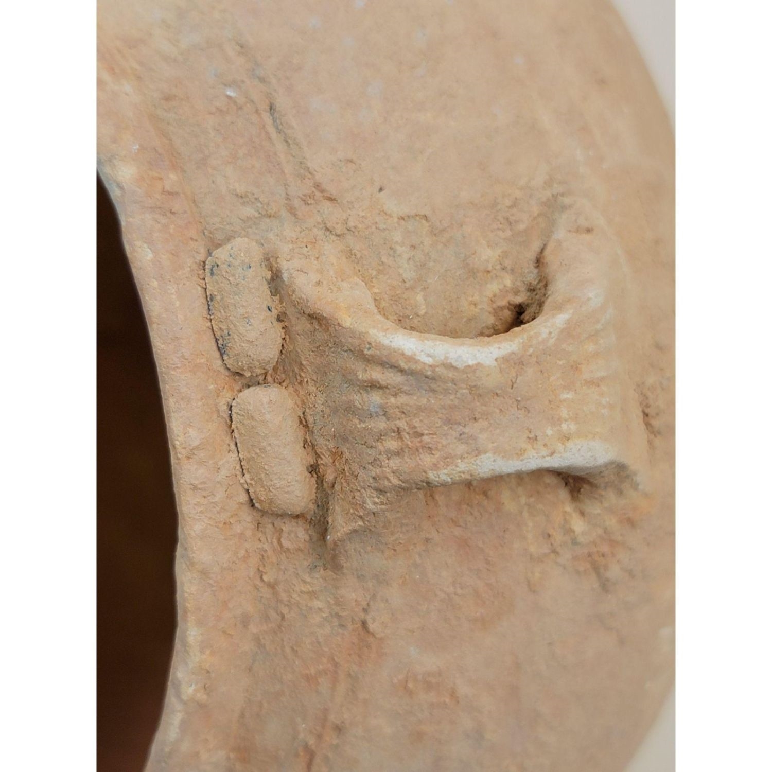 Unknown | Ancient Chinese Neolithic Pottery Pot | MutualArt