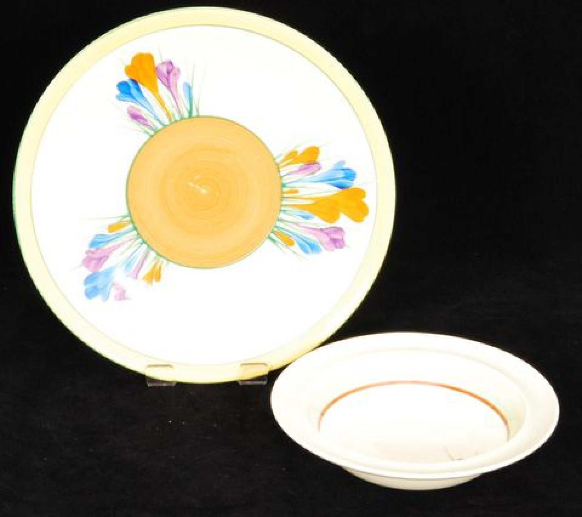 Clarice Cliff | Crocus: A Clarice Cliff Newport Pottery breakfast ...