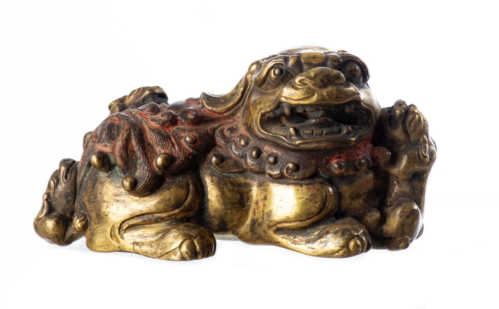 Chinese School | Shishi accompagné de sa portée de 3 petits | MutualArt