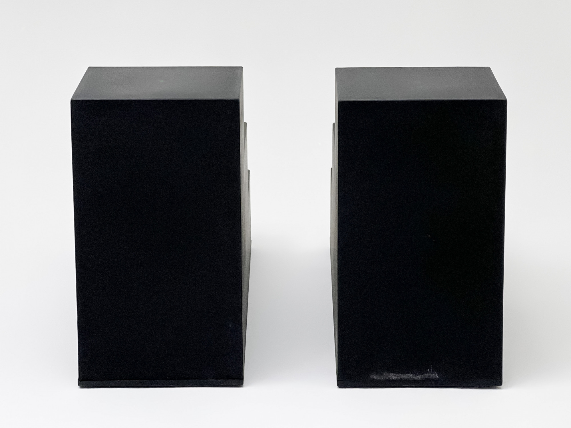 Mario Bellini | Pair of Gli Scacchi Tables | MutualArt