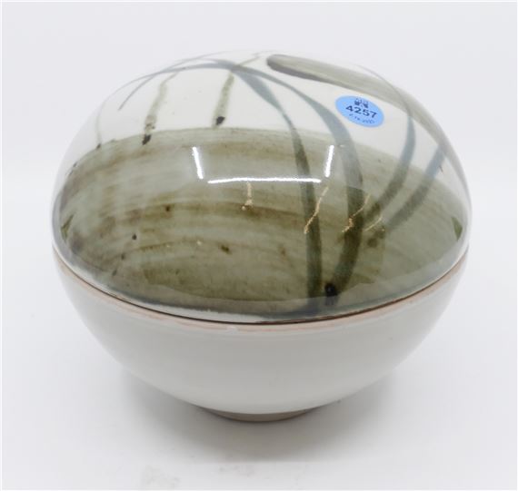 Tom Coleman | Tom Coleman Decorated Flowers Porcelain Ball Box 6 ...